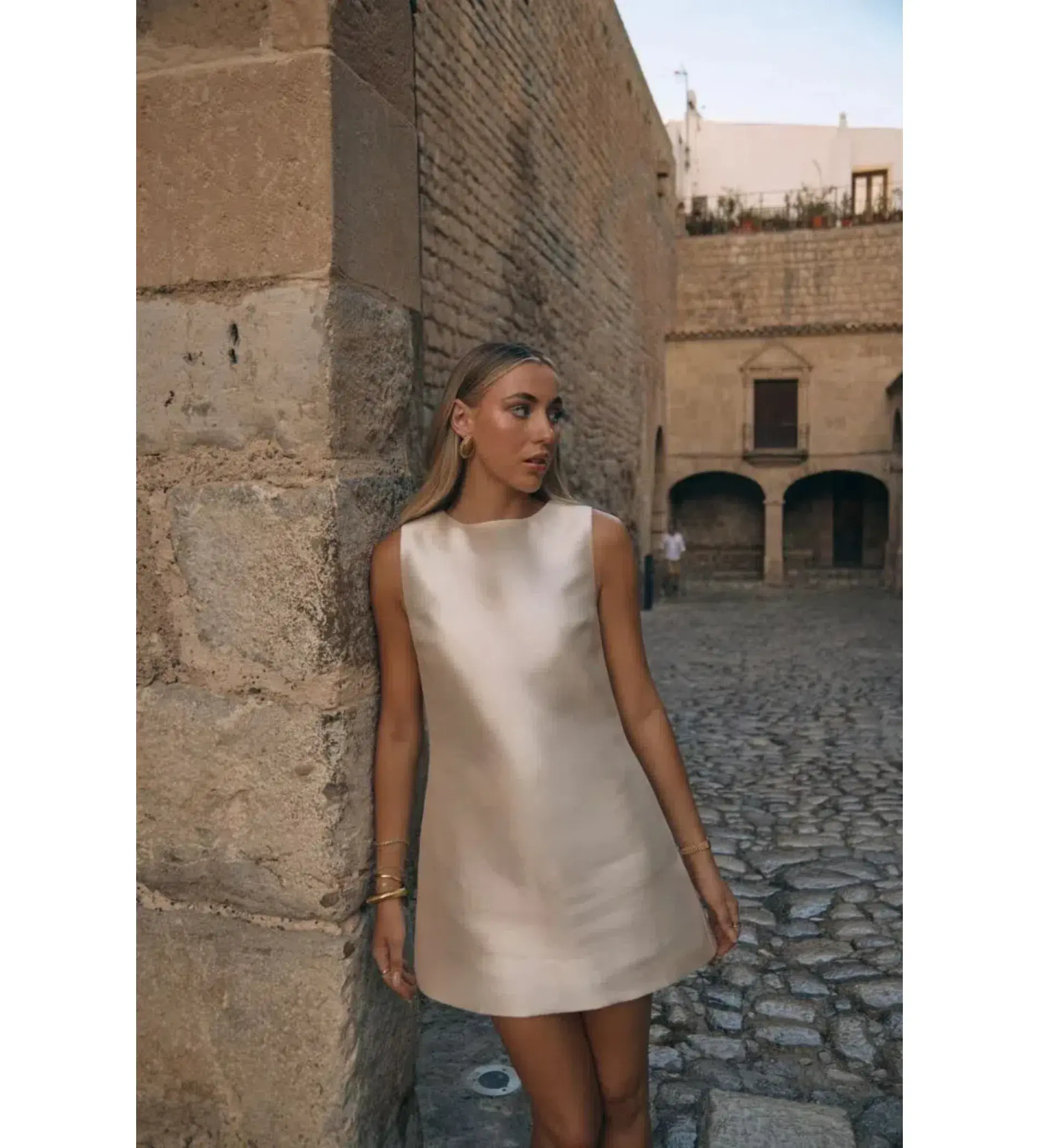 Odd Muse Dress Hire | Rent Elegant Dresses | The Volte
